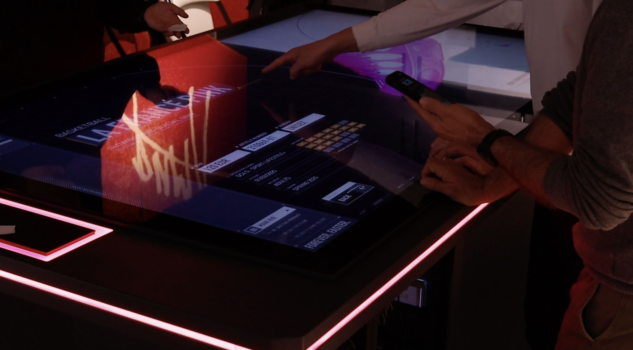 Interactive Display Table for Puma HQ | Tchai